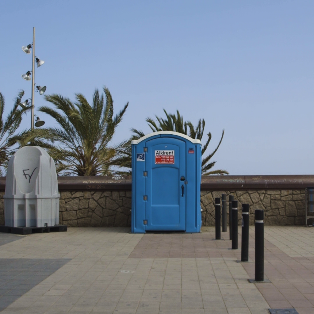 More public toilets in Ciutat Vella | Ecology. Urban Planning ...