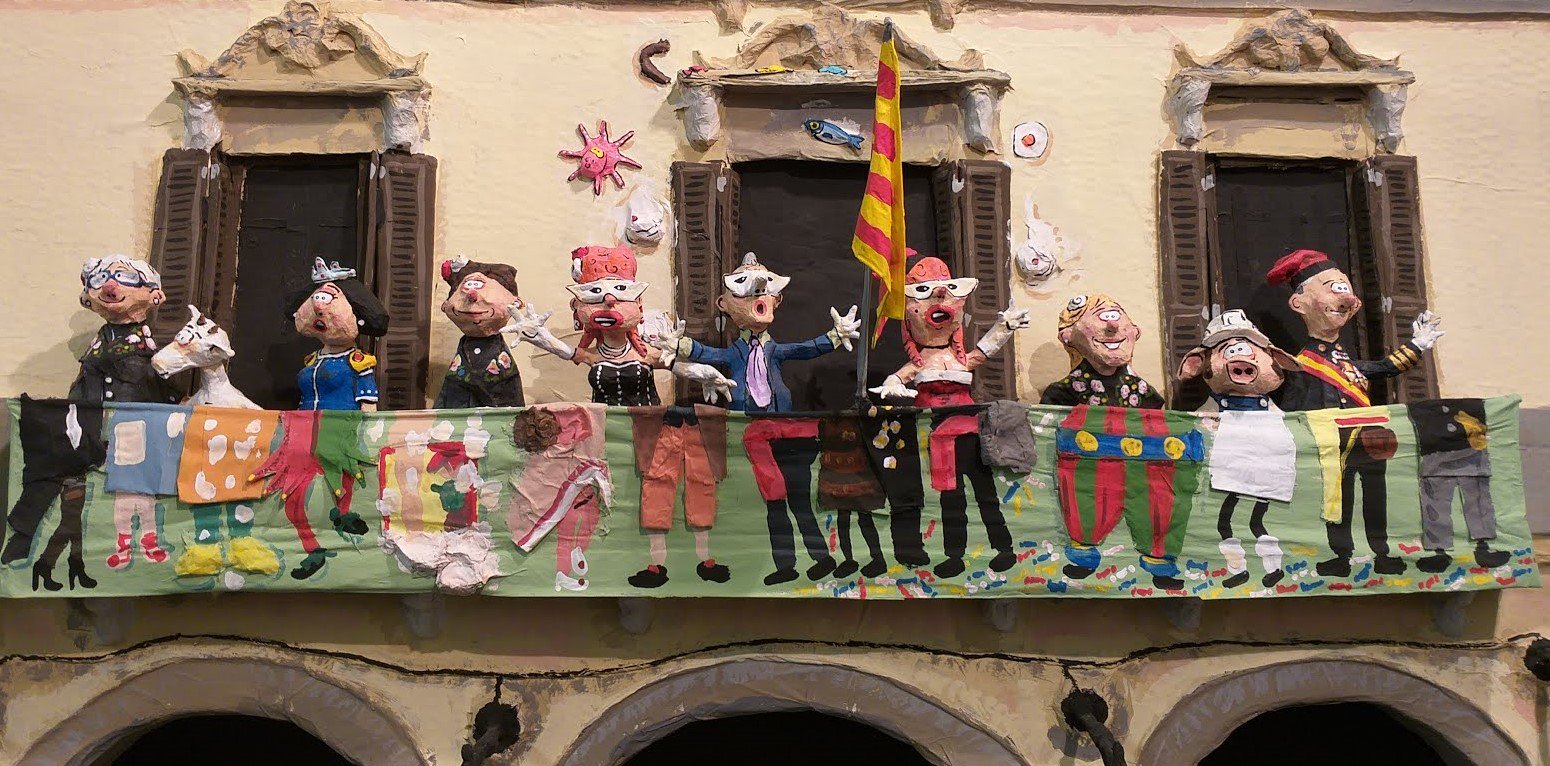 Exposición “Fachadas, peceras y un cuento…” en la Casa de los ...