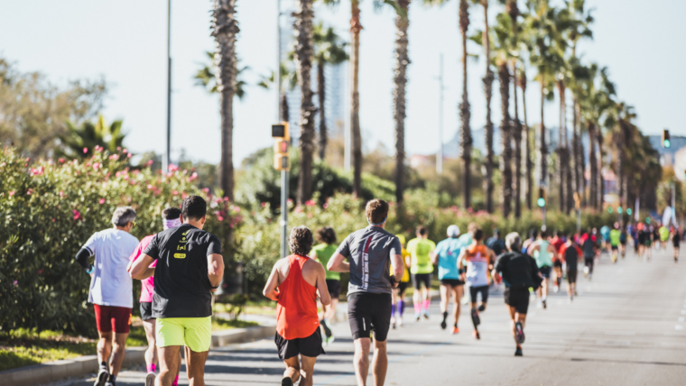 La Zurich Marató de Barcelona travessa la ciutat en una marxa esportiva ...