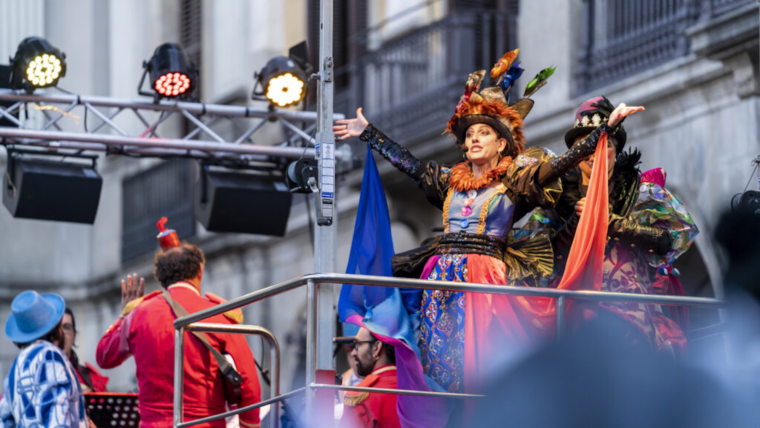 El Arribo del Carnaval de Barcelona llega a Sants este 2025 | Movilidad ...